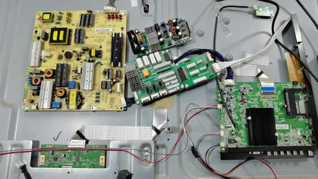 指示灯亮不开机?不要盲目判断主板坏!实例说明,快速判断