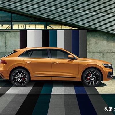 ...售价区间为76.88-101.88万元。作为年度改款车型,新车在外观和内饰...