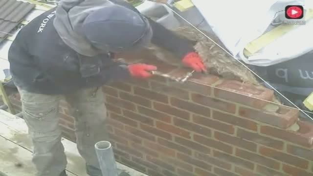 一个优秀的砌砖墙农民工,砌砖不光要横平竖直,还要满口灰缝