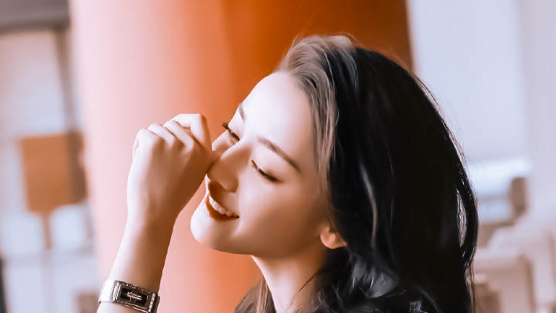 对你的追求,像完全非弹性碰撞,损失了最多的能量,只为与你不再分离。