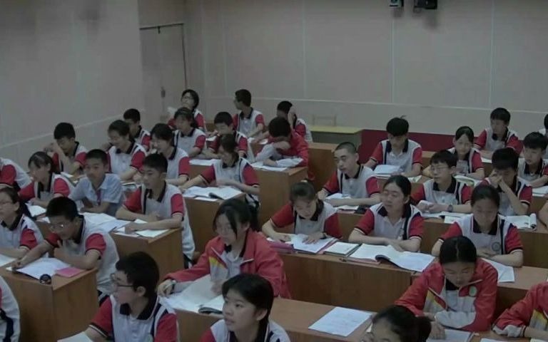 初中语文 课堂实录:《恐龙无处不有》作者:吴霞(泰安市高新区化马湾...