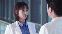 医生想看专家做手术的视频,专家的回应,惹美女医生一脸气!