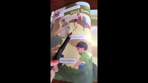 Pp英语三年级下册第二单元课文跟读