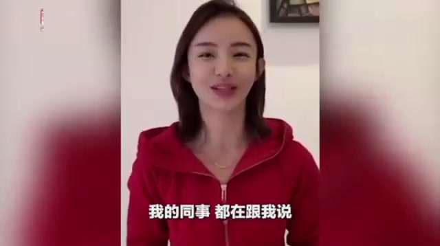 女医生飞奔抢救倒地保安:当时什么都没想就冲了过去!「中国