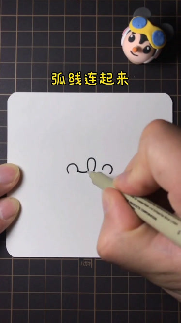 这个就是海绵宝宝的画法,非常的简单