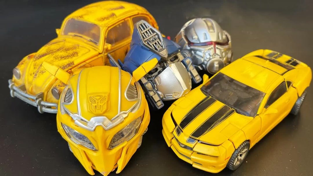 定格动画 闪电变形金刚 擎天柱 大黄蜂 汽车和飞机坠毁机器人玩具