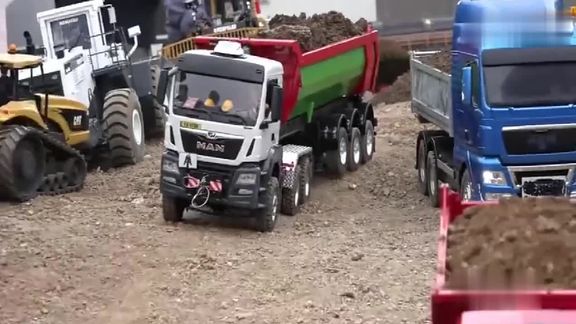 老外的模型车,感觉和真车不相上下啊!