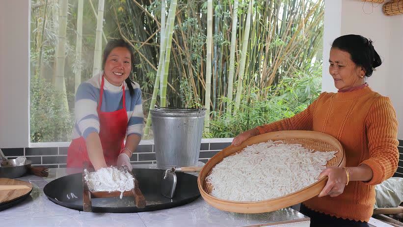 农场厨房做传统美食,妈妈提前准备了一大锅,浓浓的家乡味