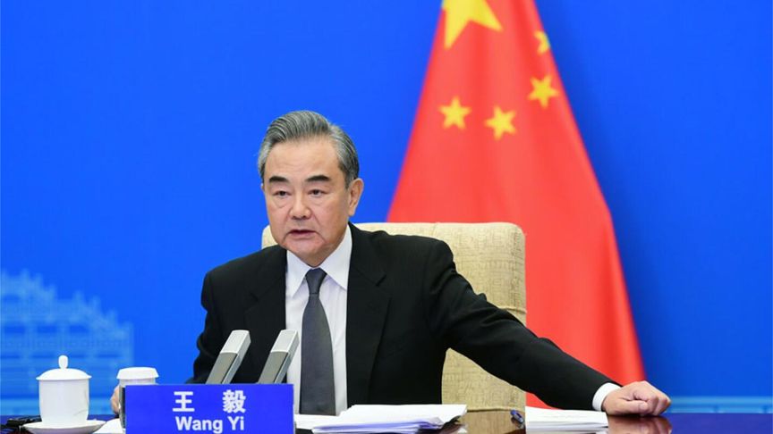 王毅突然发视频警告日本,当天杨洁篪收到美国电话,中方火力全开