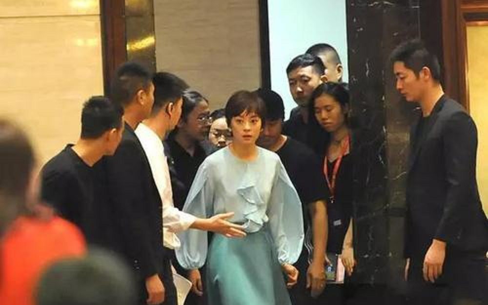 继范冰冰偷税漏税后,又一熟悉明星夫妻被曝,网友愤怒:严查到底