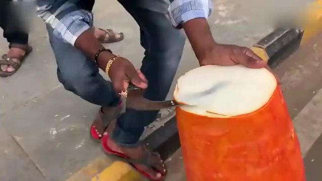 这什么奇葩小吃,第一次见,印度真是个不可思议的国度