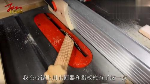 木工达人以身犯险,自制会移动的脚手架!网友:这是用命在实验?