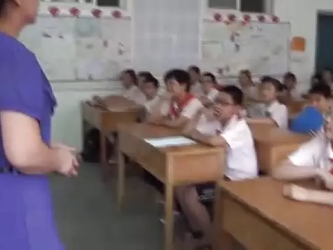 星火路小学六年级四班毕业班会留念(下)