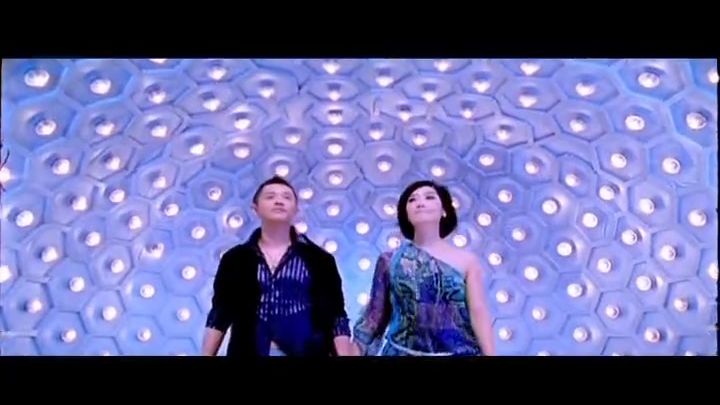 《中国我爱你》- 凤凰传奇(著名流行音乐组合)