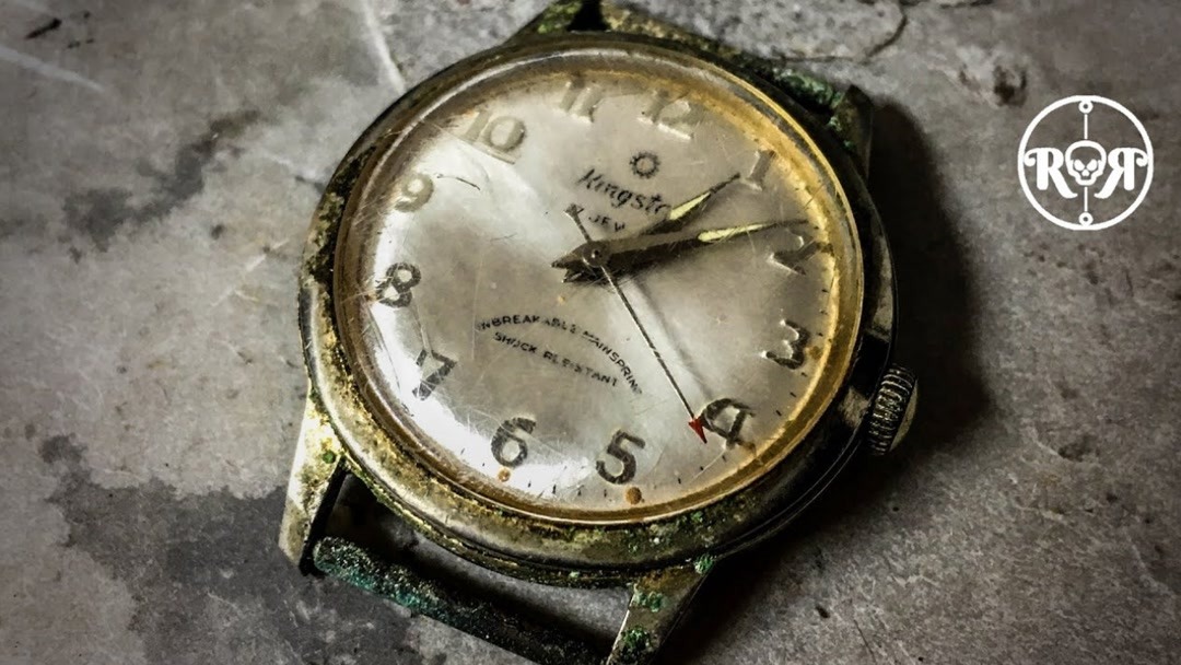 修复60年代的机械腕表,翻新过程充满技术含量