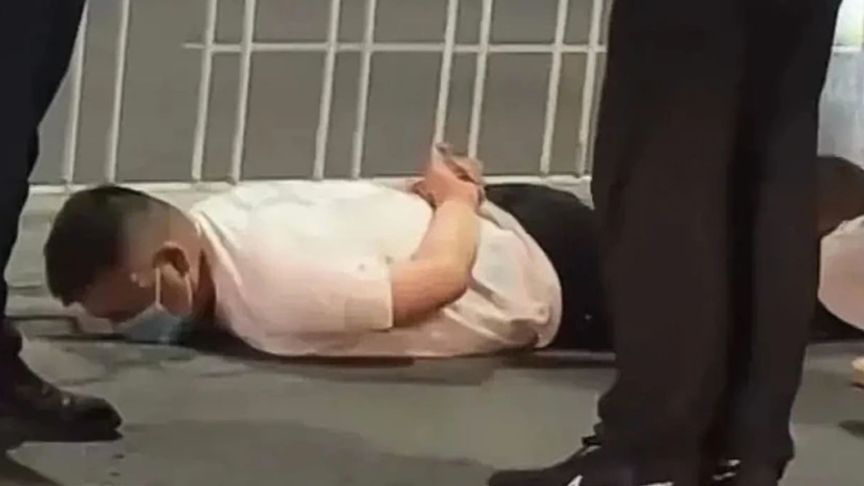 唐山打人案主犯刘某曾非法拘禁他人,因认罪从轻判处二年一个月