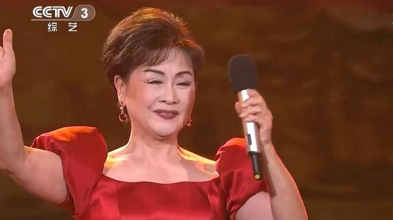 李谷一演唱《乡恋》,歌声美妙,让人回味无穷!