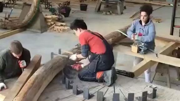木直中绳,揉以为轮,其曲中规