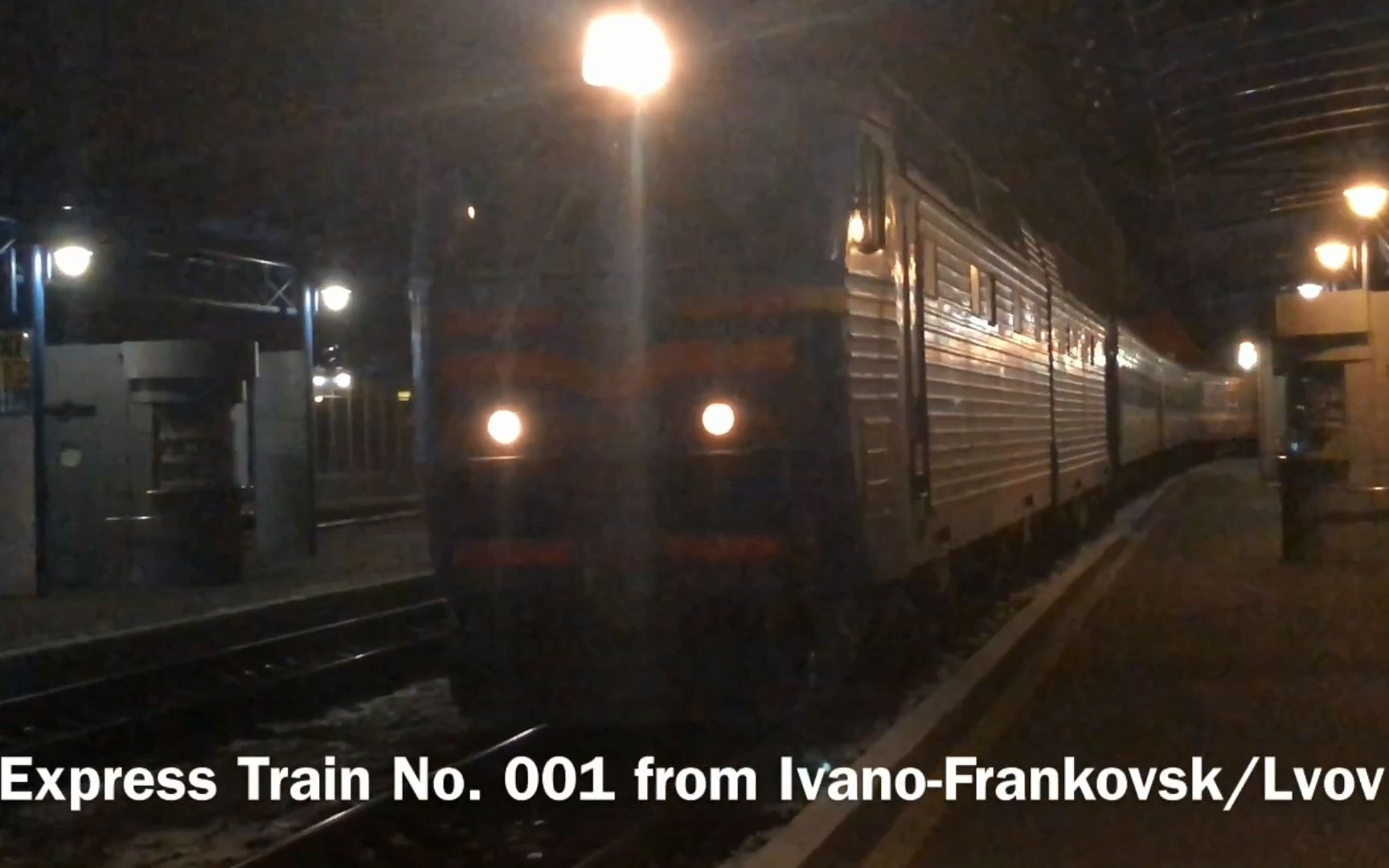 ...夫斯克→康斯坦丁諾夫卡)・ChS7型電力機車・一等車 2019.9.12