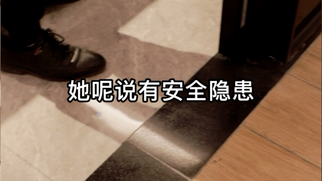 今日随机提问:厨房门是吊轨门好还是地轨门好?