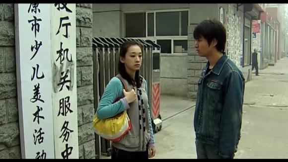 小伙费力帮女朋友找实习单位,谁知她根本不乐意,真让网友痛心!