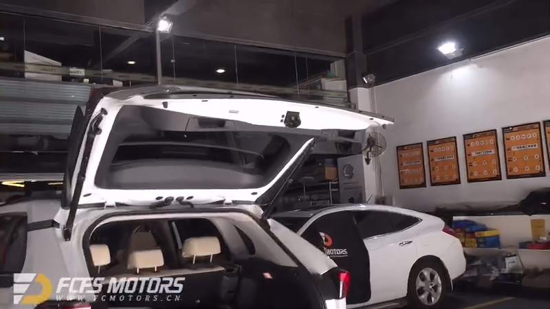 汽车电动尾门展示东莞丰田RAV4加装电动尾门