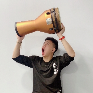 诗人非洲鼓 