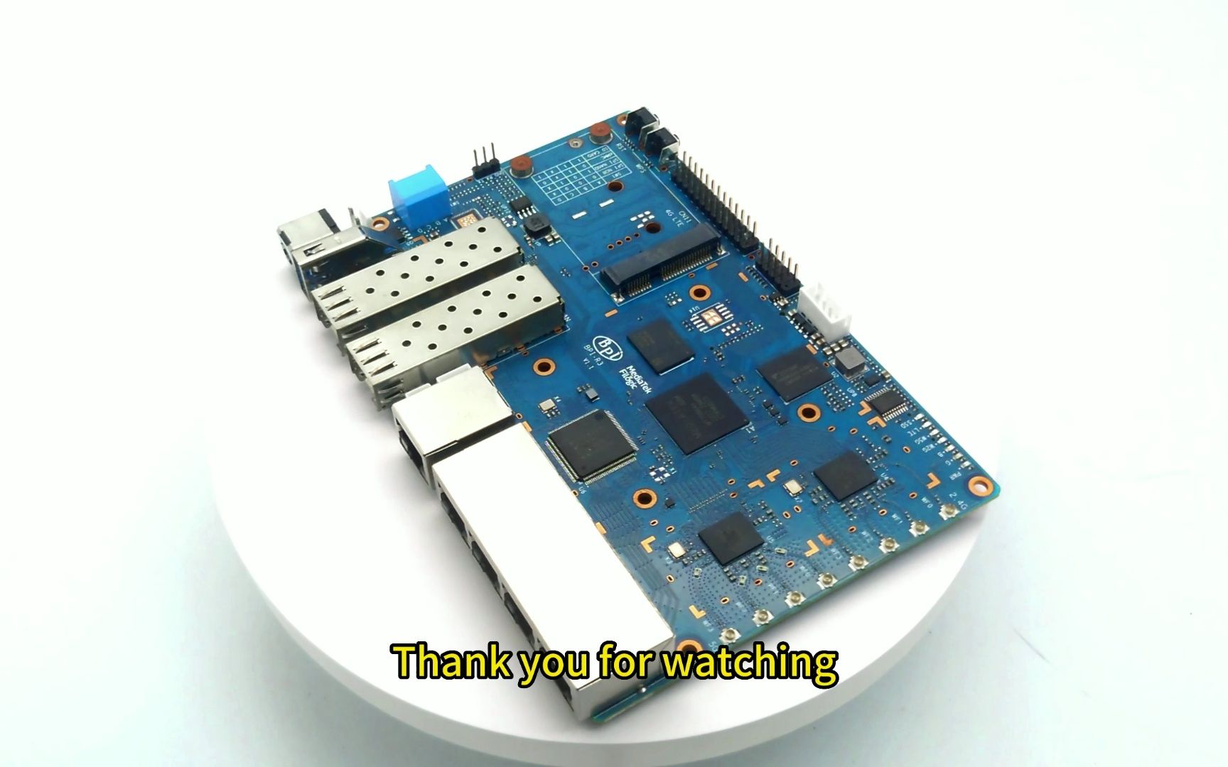 BananaPi BPI-R3开源路由器开发板硬件介绍:支持WiFi 6, 2.5GbE SFP...