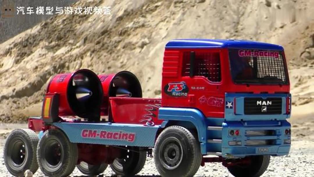 把遥控飞机发动机改装到卡车模型上,这启动的声音好刺激