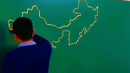 只需要一支笔就可以画出中国地图,一看就是地理老师
