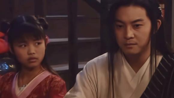 武林外传:雌雄双煞从天而降,佟掌柜见钱眼开,引狼入室