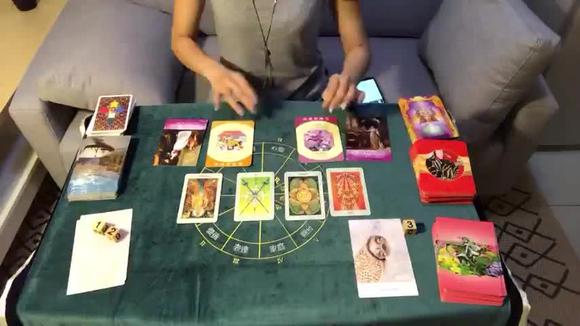 塔罗占卜他的真实想法,你心中的他,想对你说什么?很准!