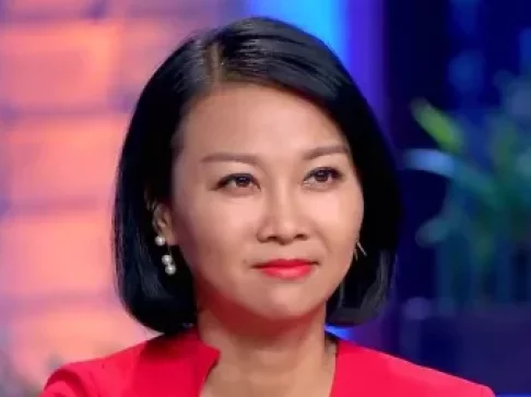 名校出身放弃百万年薪,打造信用卡新玩法,大佬看穿当场泼冷水!