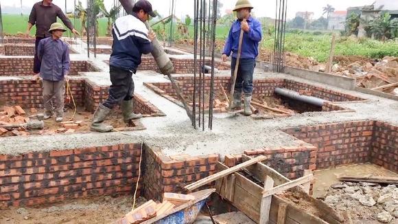 农村自建房建造,传统的梁式基础建筑采用预拌混凝土施工技术