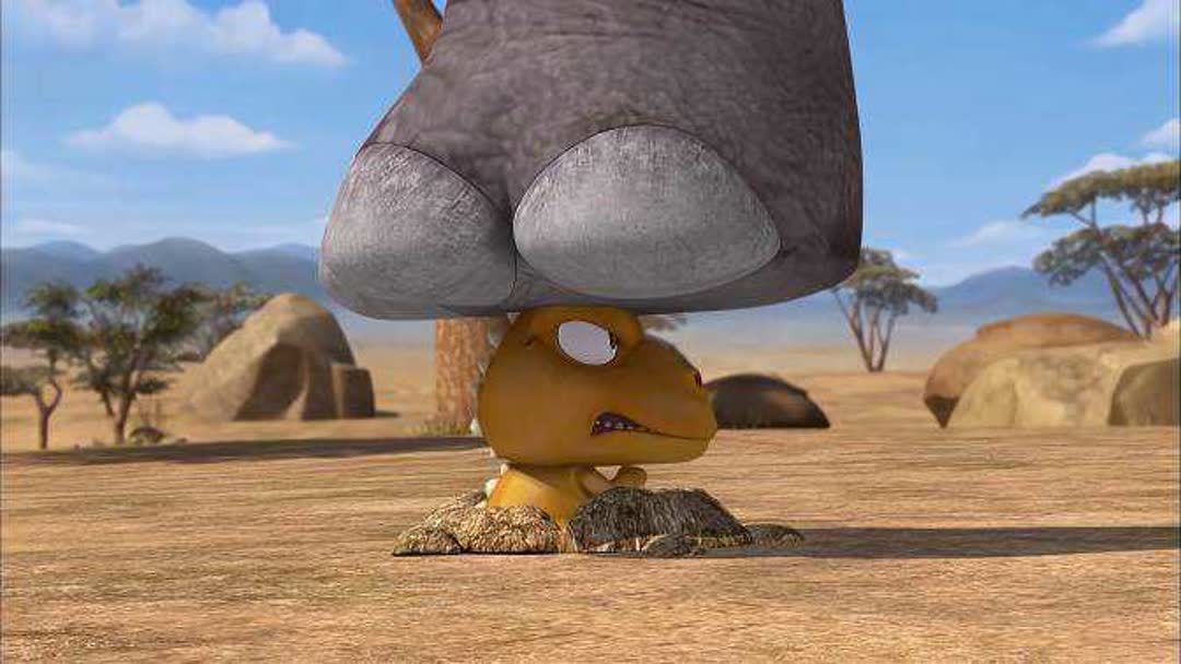 阿贡:阿贡被大象踩在脚底下,他生气地抓住大象尾巴,把他甩飞!