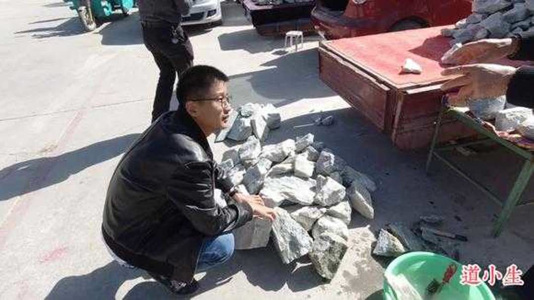 在新疆和田玉按公斤卖?真正和田玉竟然不产自新疆和田,到底为啥