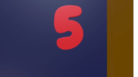 机械手将数字模型打到黑板上