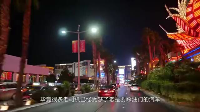 自动档汽车D档长时间踩住刹车,有什么影响?老司机告诉你答案
