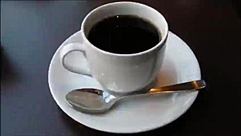 教你在家自制超好喝的手冲咖啡, 3分钟就能搞定!