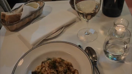 第1集 打卡一家Italy餐厅,点了招牌的意面,小酌一下,氛围感很好,还会...