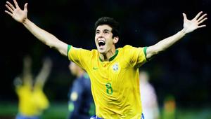 如果卡卡还能现在和C罗一样的状态,感觉基本没有梅罗什么事儿了