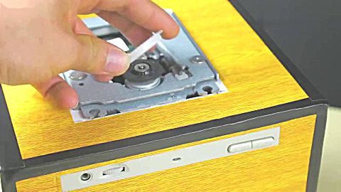 怎么用旧的CD机改装成老式扬声器,3d打印出一个喇叭,安装上去