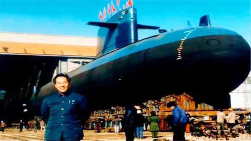 中国科研人员有多牛?用2美元的潜艇模型,造出6000吨核潜艇