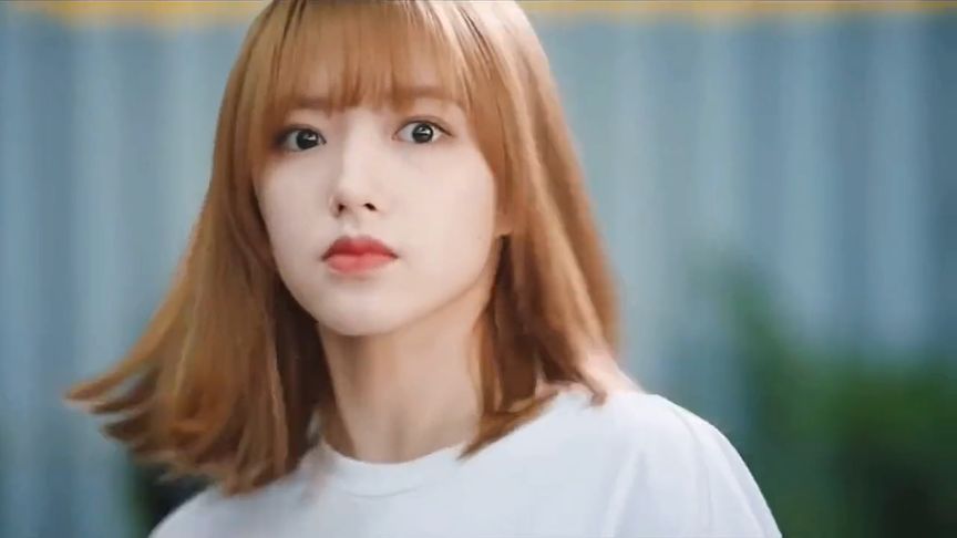 听说这部剧吻戏多到让人怀疑人生【你微笑时很美】