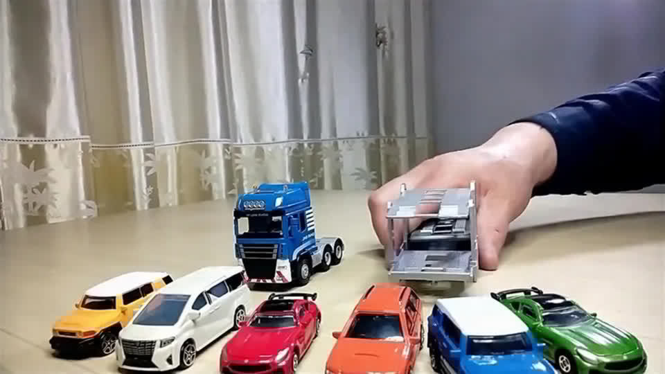 汽车运输车玩具模型车,合金轿运车拖挂卡车托运车玩具货车