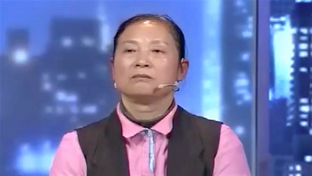 对于法院判决,女子始终不愿意执行,她跑到法院提出再审