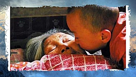 83岁农村老人突然去世,两个儿子在出殡现场大打出手!