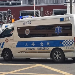 不会做国警的屑 