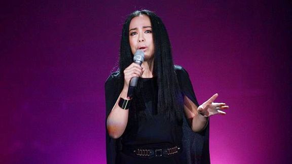 听了黄绮珊这首《离不开你》开始认识她,当年最喜欢这首歌