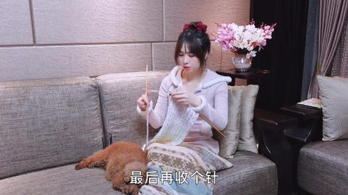 刚了解了个表妹,送条亲手织的围巾当礼物吧~#vlog日常 #手工diy